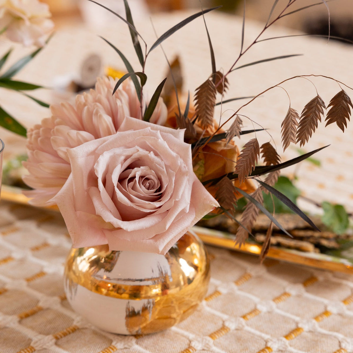 Honey Crisp- Gold Bud Vase – Jill Rosenwald