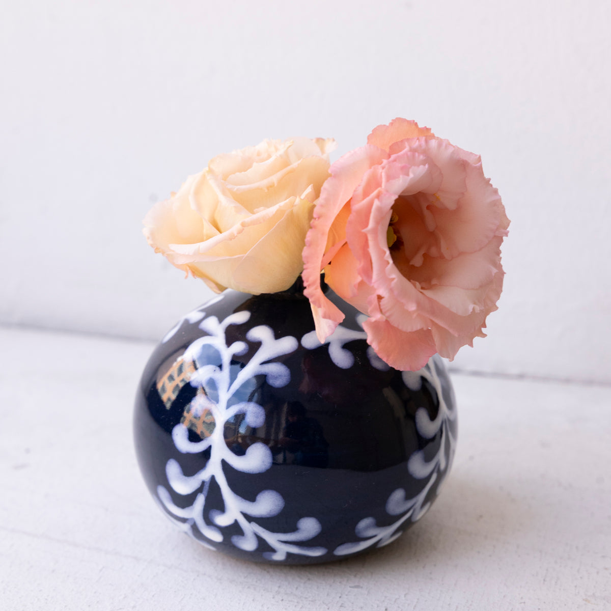 Angel Dust Bud Vase – Jill Rosenwald