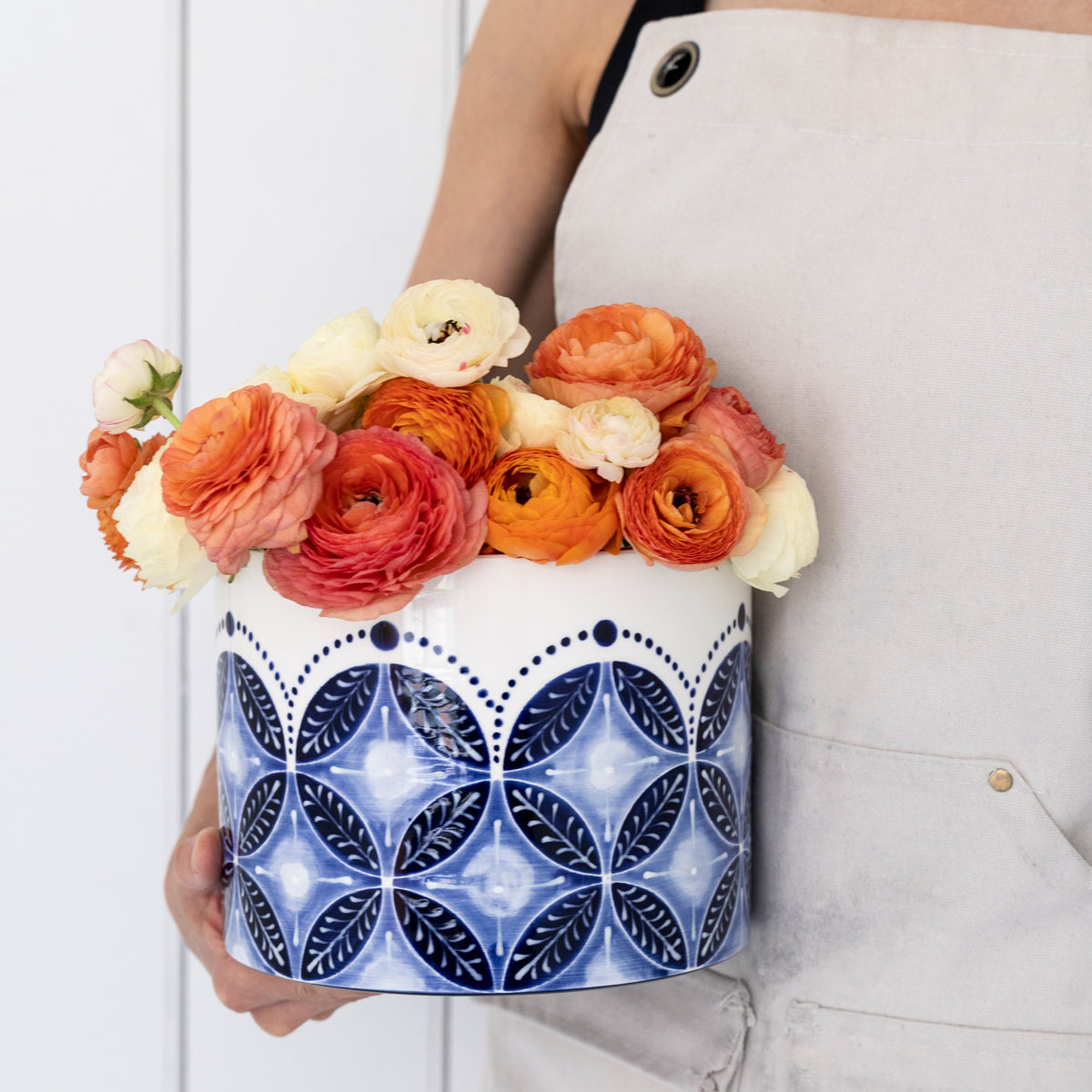 Flora Vonn Bowl in Delft – Jill Rosenwald