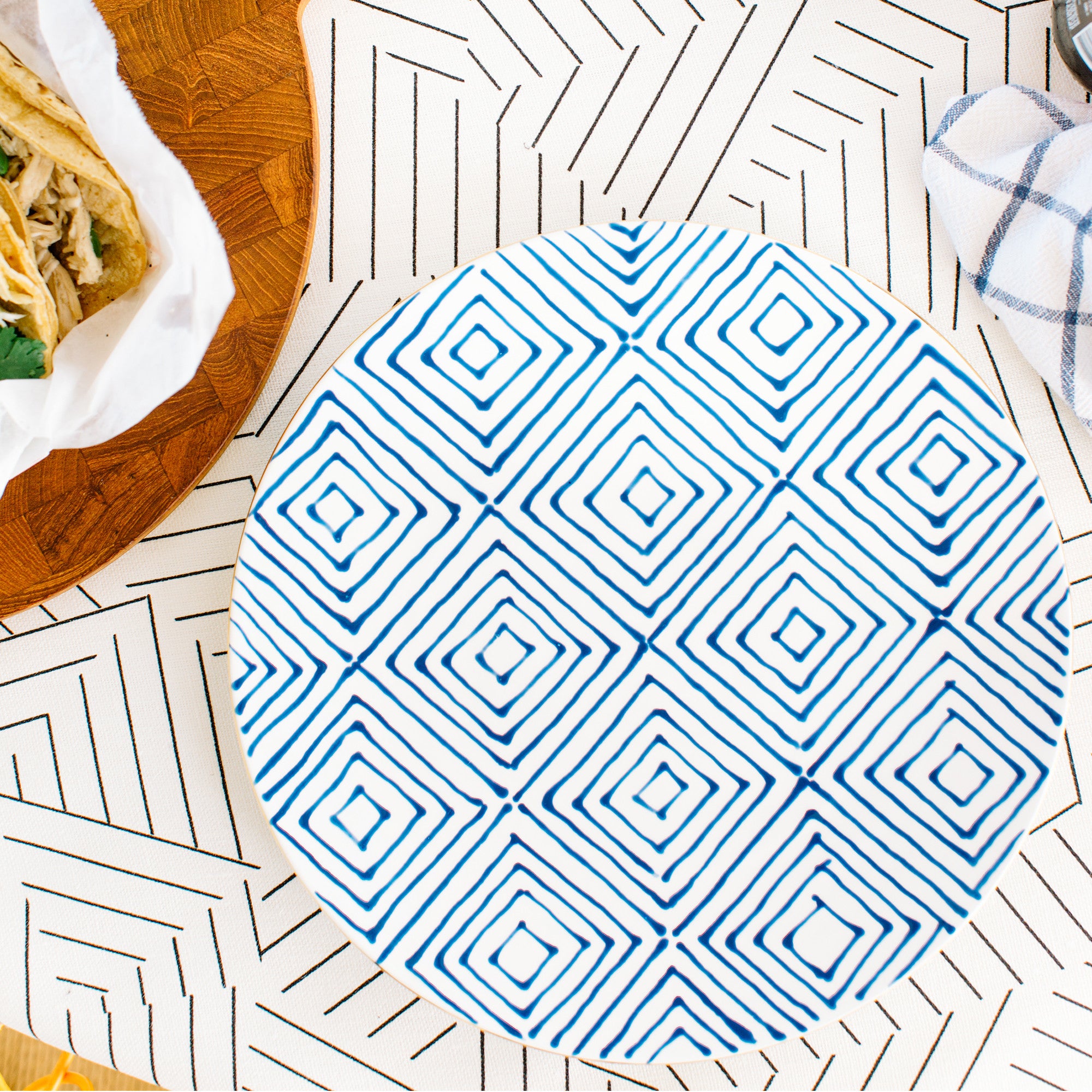 Pencil & Paper Co. Geo Dinner Plate – Jill Rosenwald